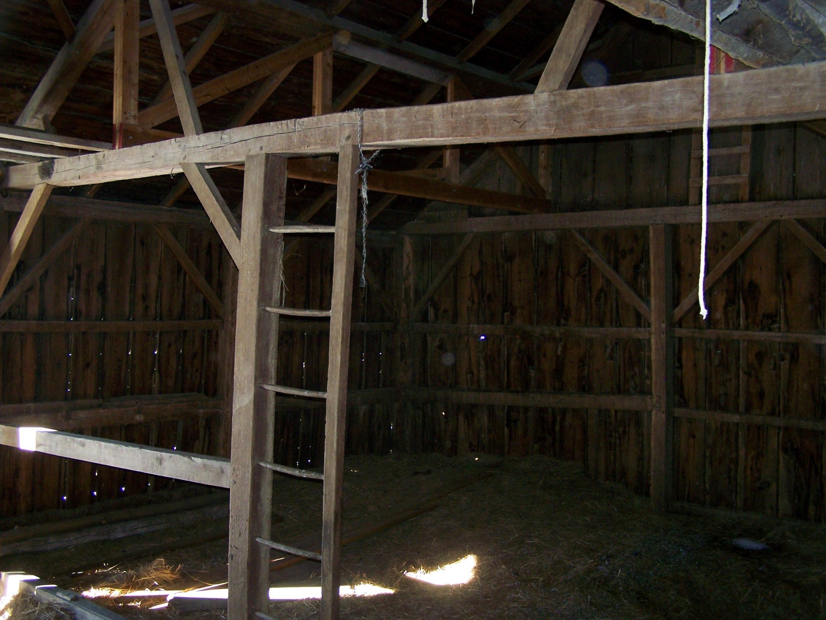 historic-ladder-in-original-timber-frame | A Blog about Old Barns ...